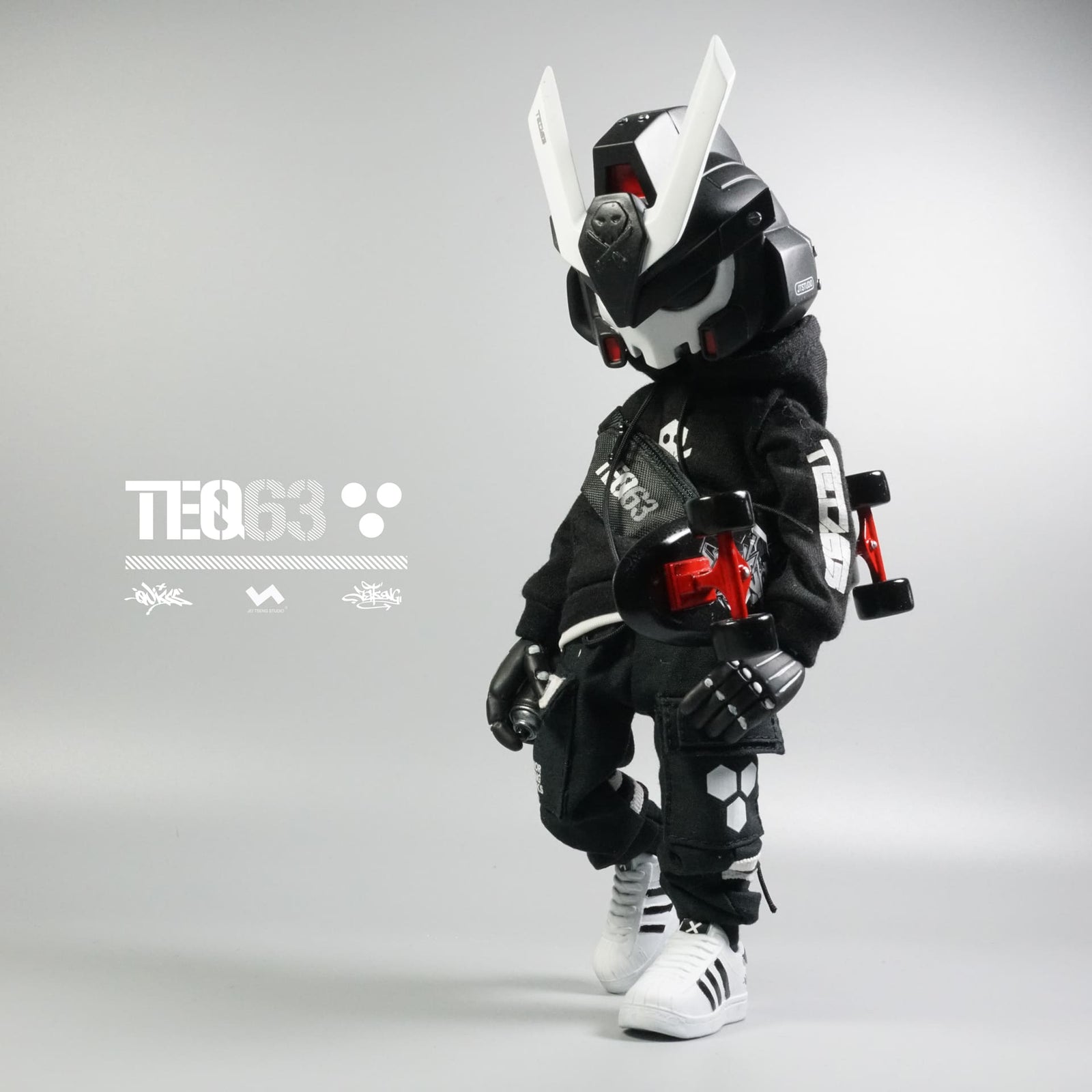 1:8 TEQ63 ACTION FIGURES – bulletpunk